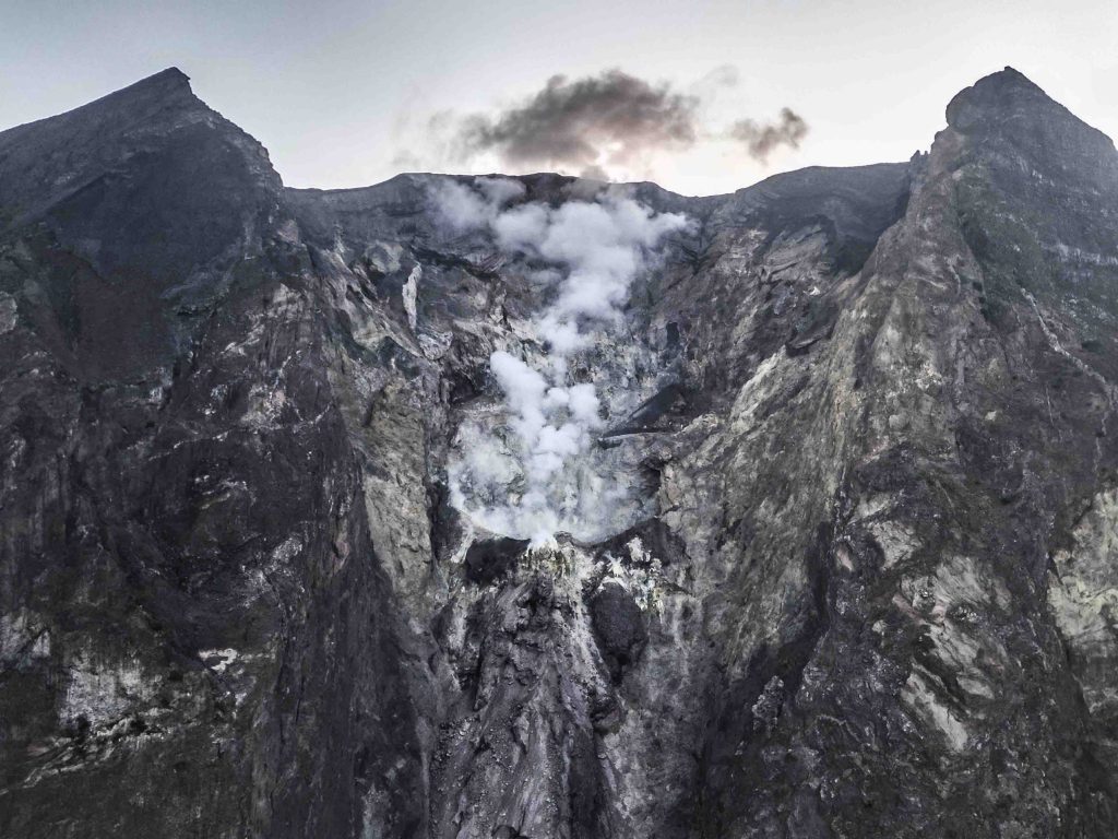 Komba Island - Diving under an active volcano • Mares - Scuba Diving Blog